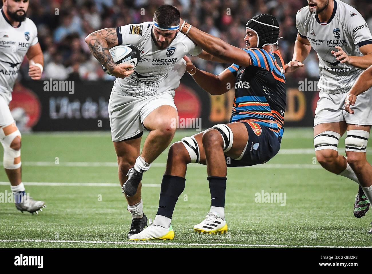 Vincent GIUDICELLI of Montpellier and Boris PALU of Racing 92 during ...