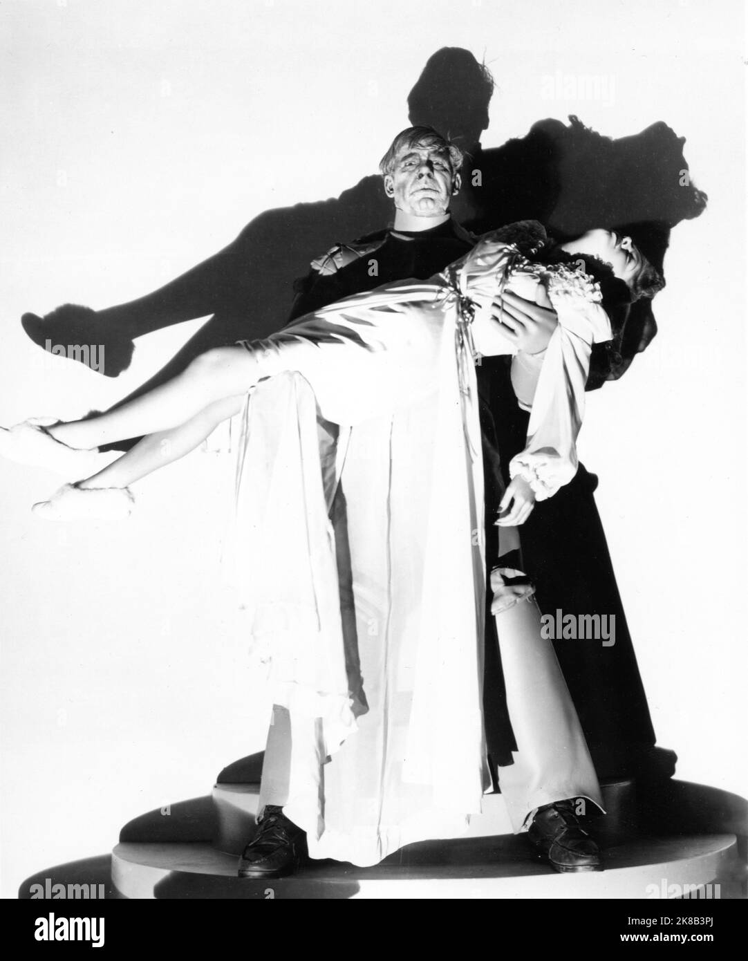 LON CHANEY Jr. and ANNE NAGEL in MAN MADE MONSTER / THE ELECTRIC MAN ...
