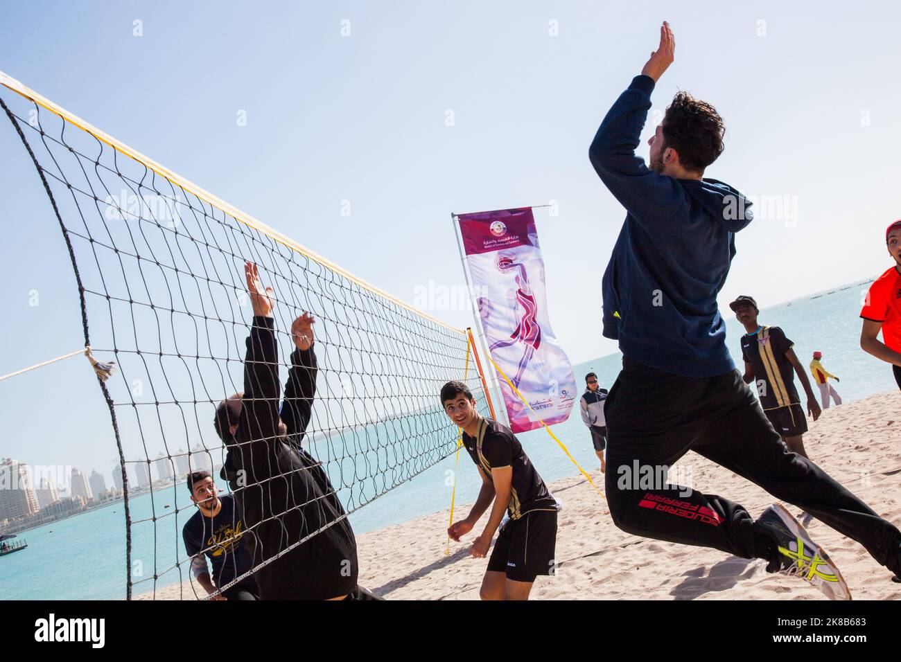 Beach volleyball in doha hi-res stock photography and images - Alamy