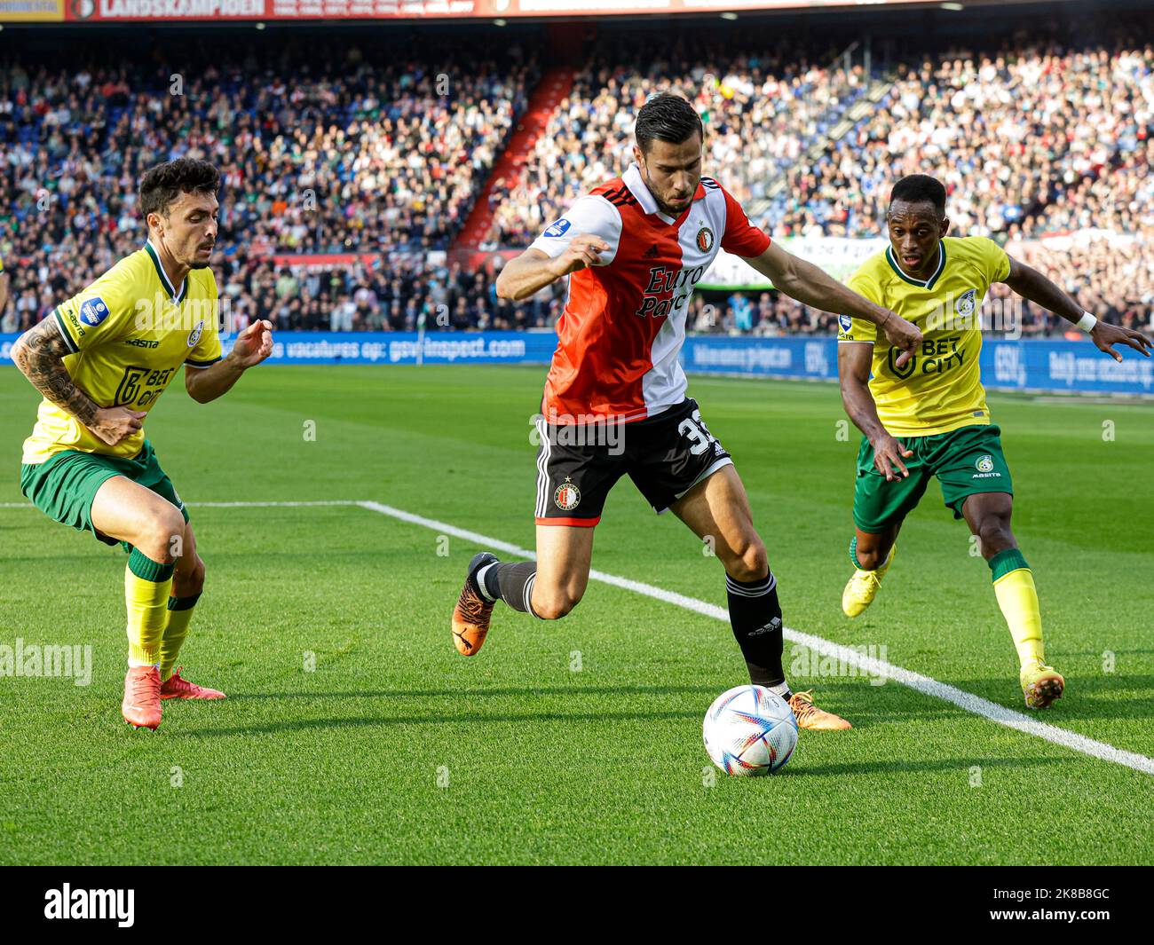 ROTTERDAM, NETHERLANDS - OCTOBER 22: Ximo Navarro of Fortuna Sittard ...
