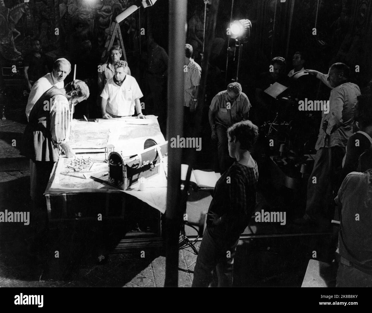 CHARLTON HESTON as Michelangelo and REX HARRISON as Pope Julius II on ...