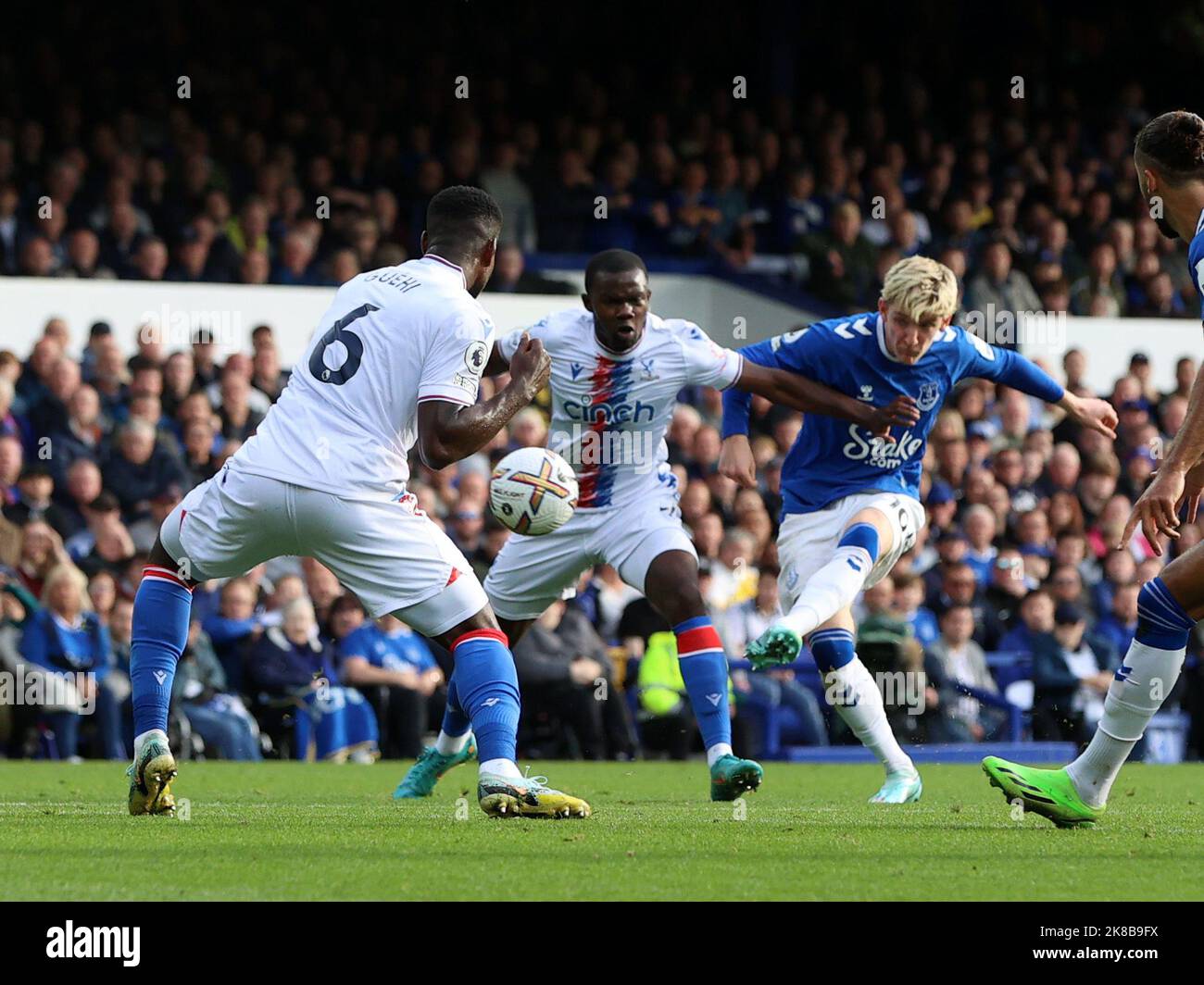 Goodison Park, Liverpool, UK. 22nd Oct, 2022. Premier League football ...