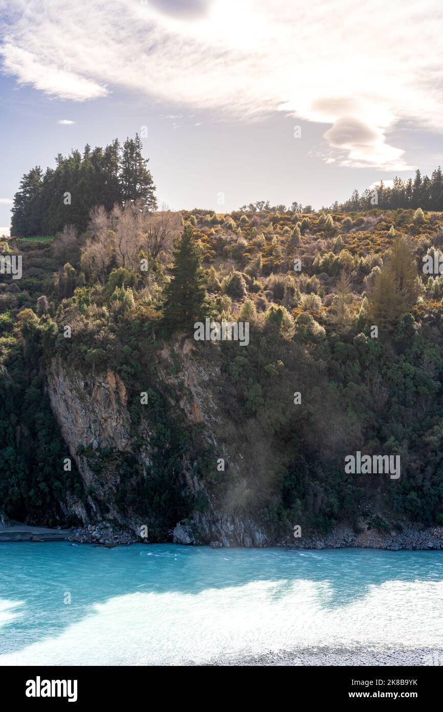 Stunning view of Rakaia Gorge Bridge and Rakaia River in inland ...