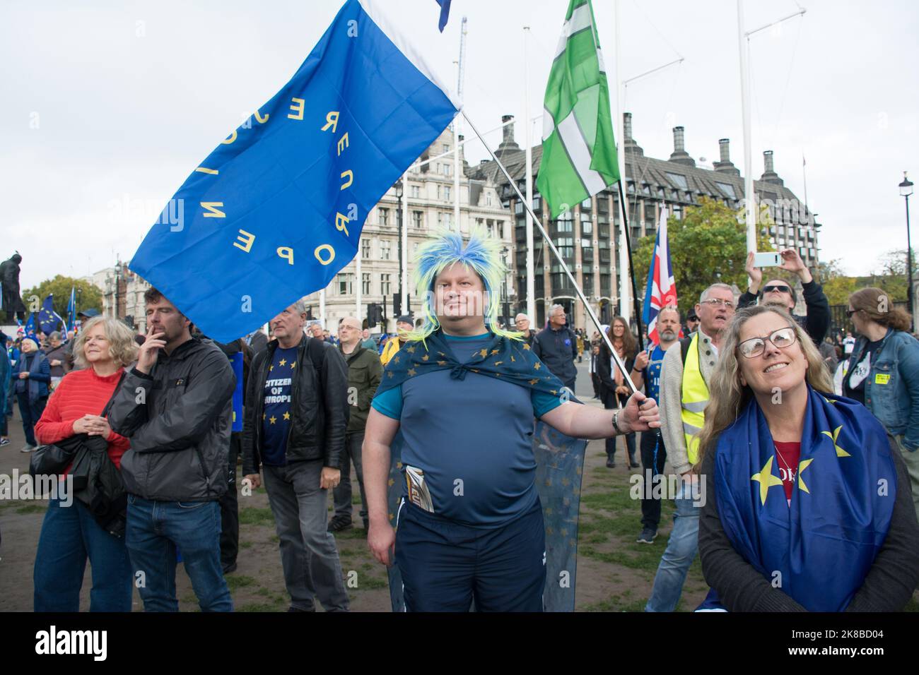 London, UK. 22nd Oct, 2022. Thousands rally in Parliament Square in ...
