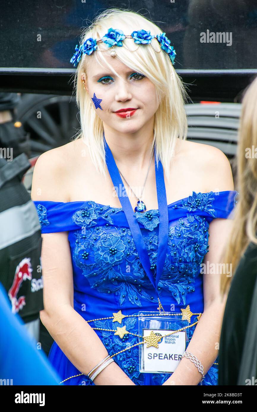 London, UK. 22nd Oct, 2022. Speaker Madeleina Kay in favour We want our ...