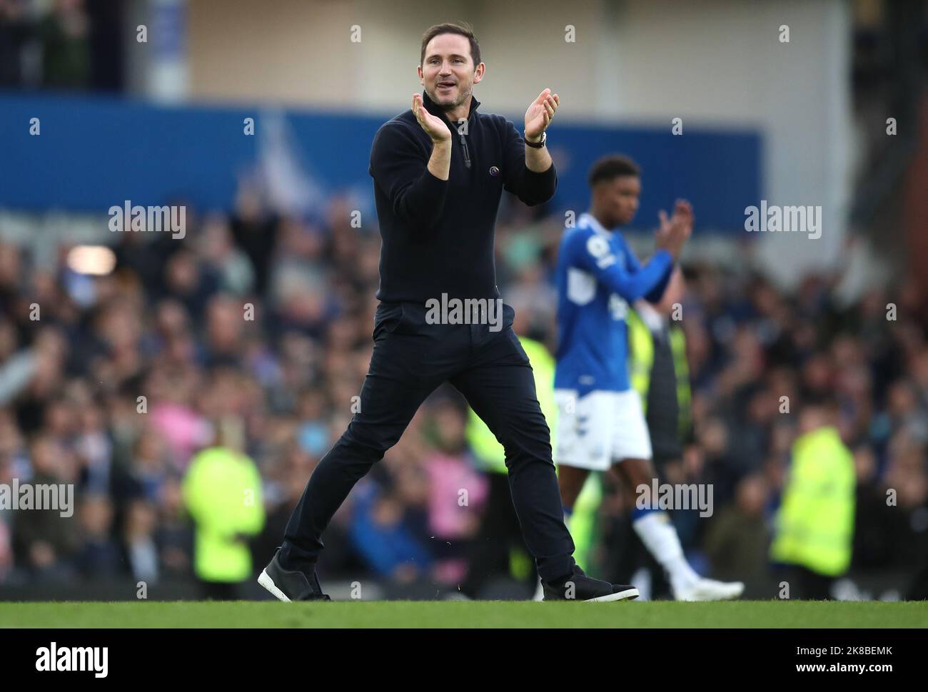 Everton manager Frank Lampard applauds the fans after the Premier ...