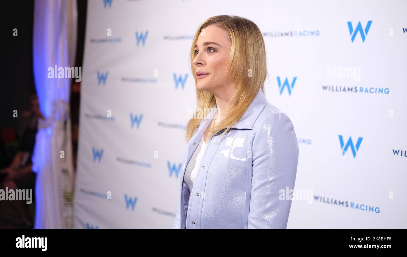 Chloe grace moretz 153 red carpet event hi-res stock photography and ...