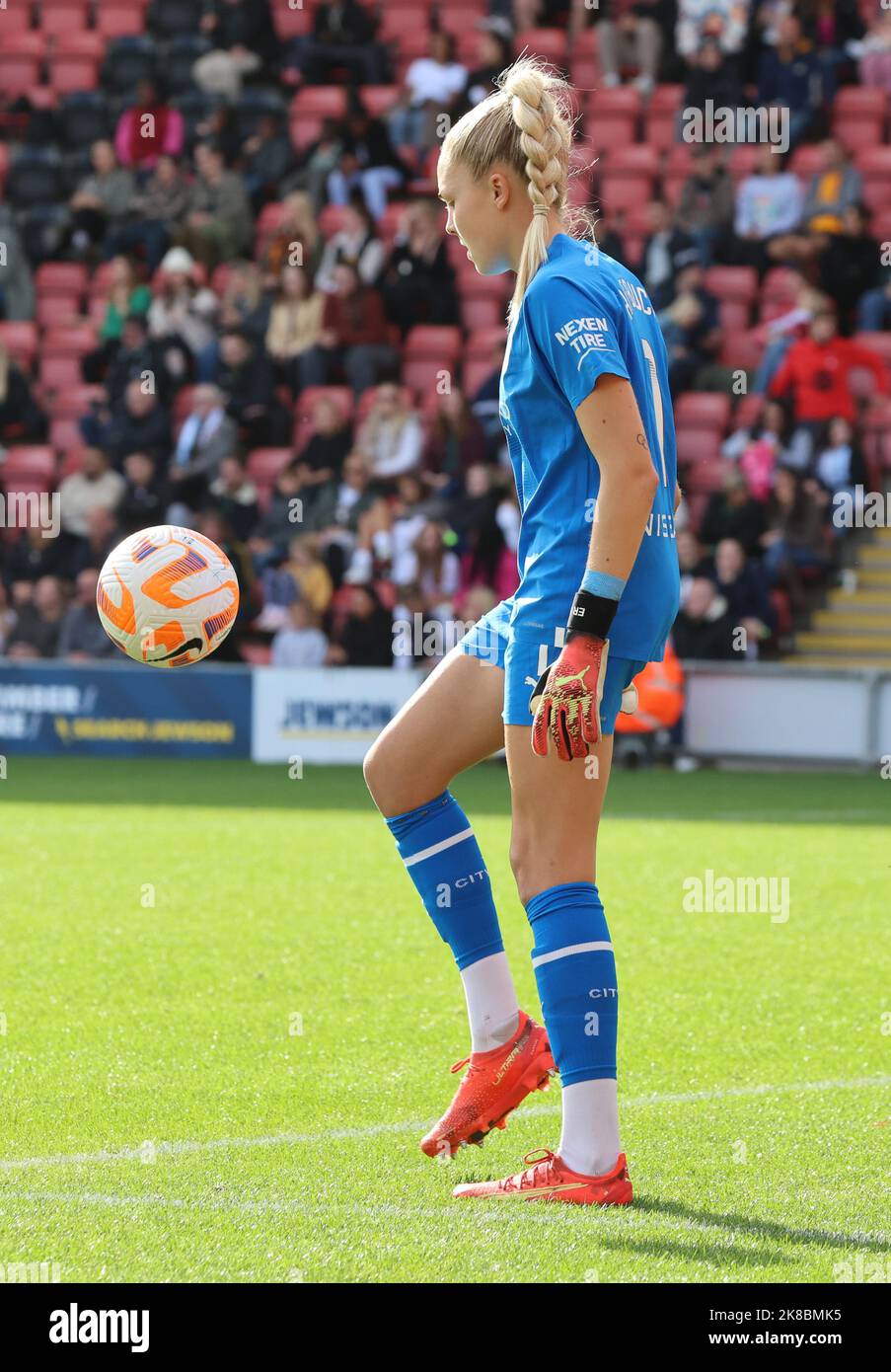 London Uk 22nd Oct 2022 Ellie Roebuck Of Manchester City Wfc During