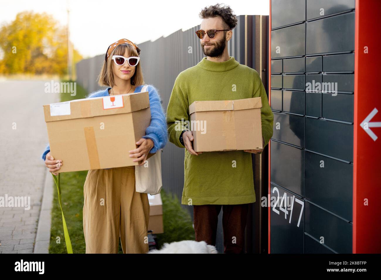 Parcels received hi-res stock photography and images - Alamy