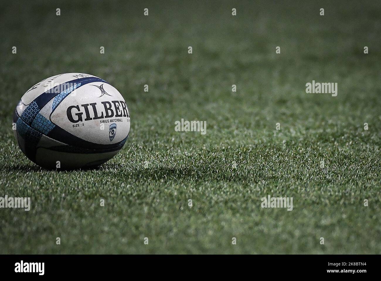 Paris la defense arena rugby hi-res stock photography and images - Alamy