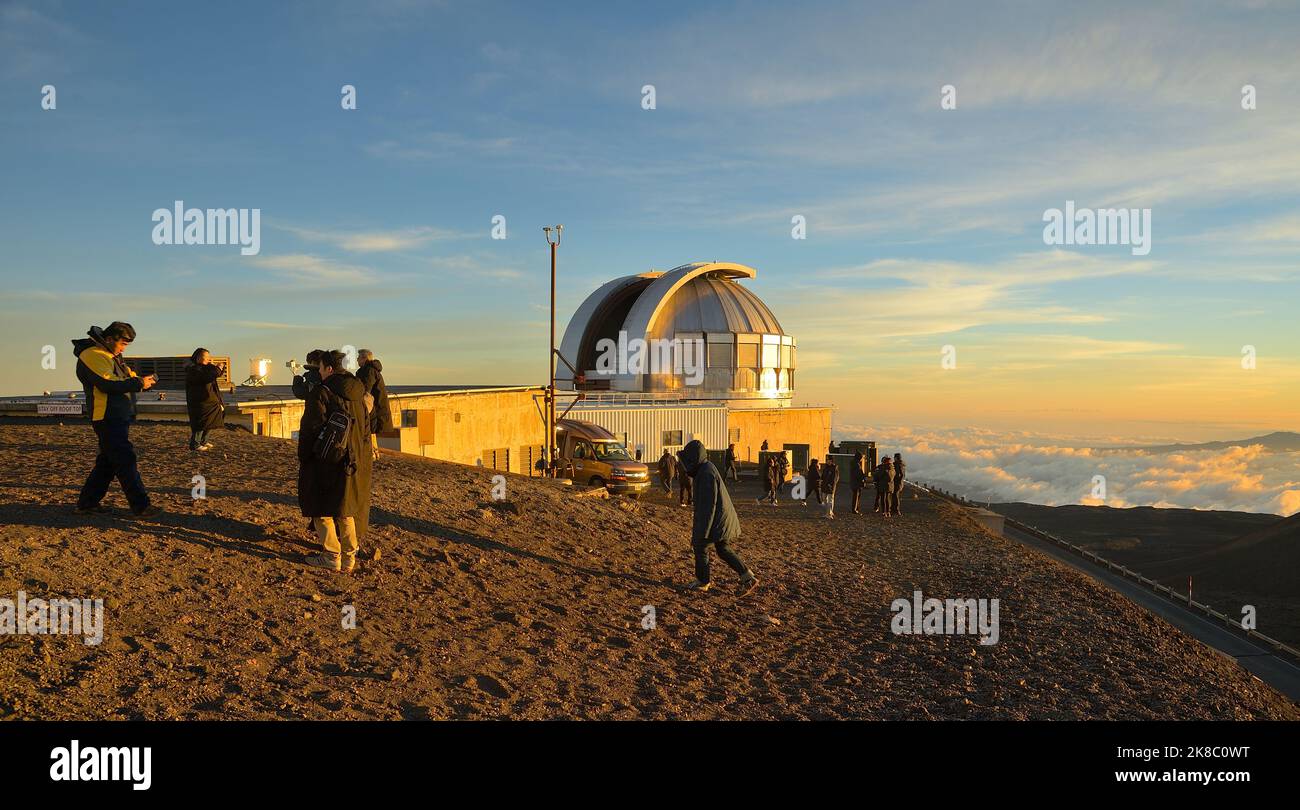 Scenic impressions from the magic landscape at the Mauna Kea ...