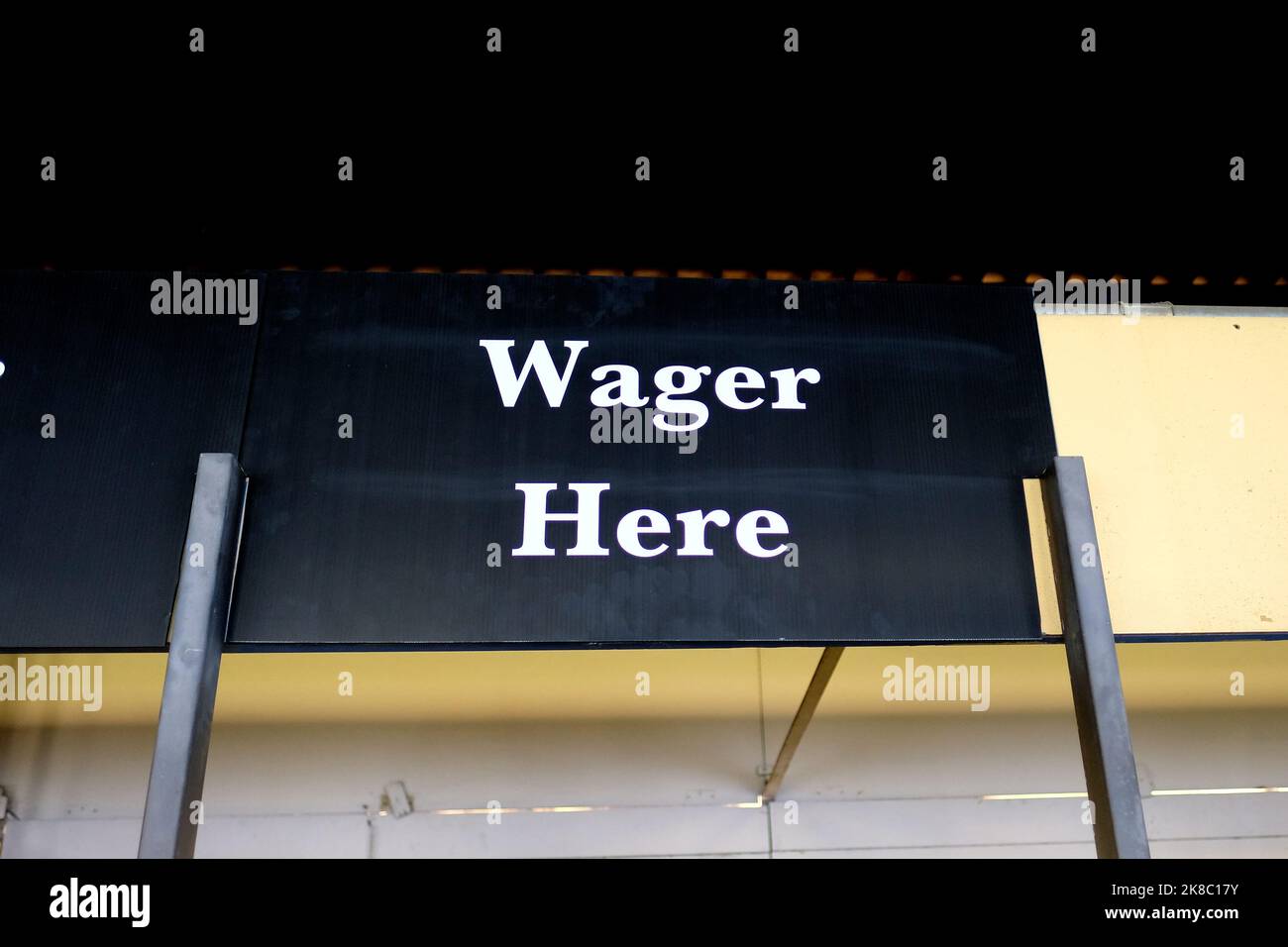 Luck races hi-res stock photography and images - Alamy