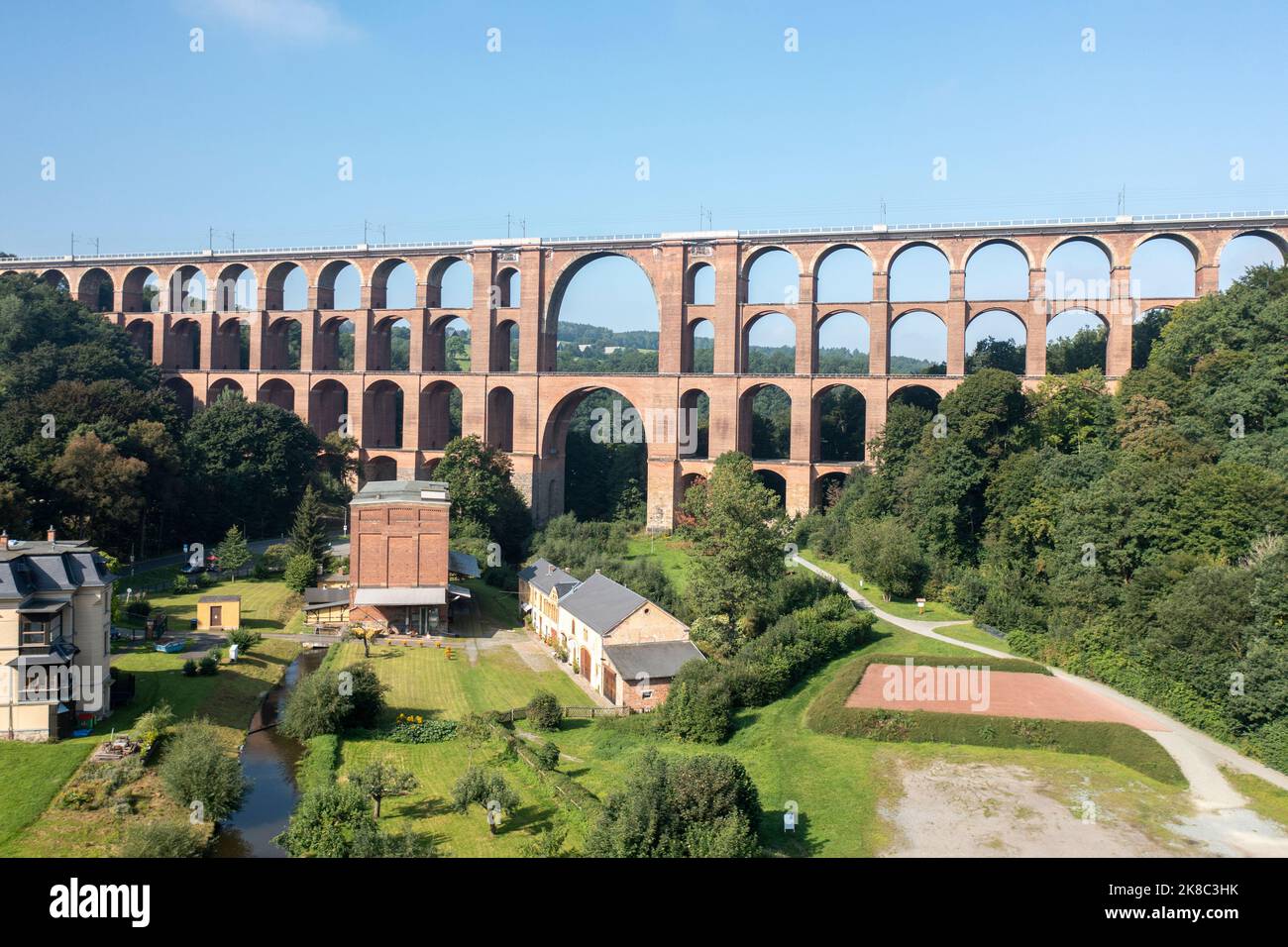 Brick built bridge hi-res stock photography and images - Alamy