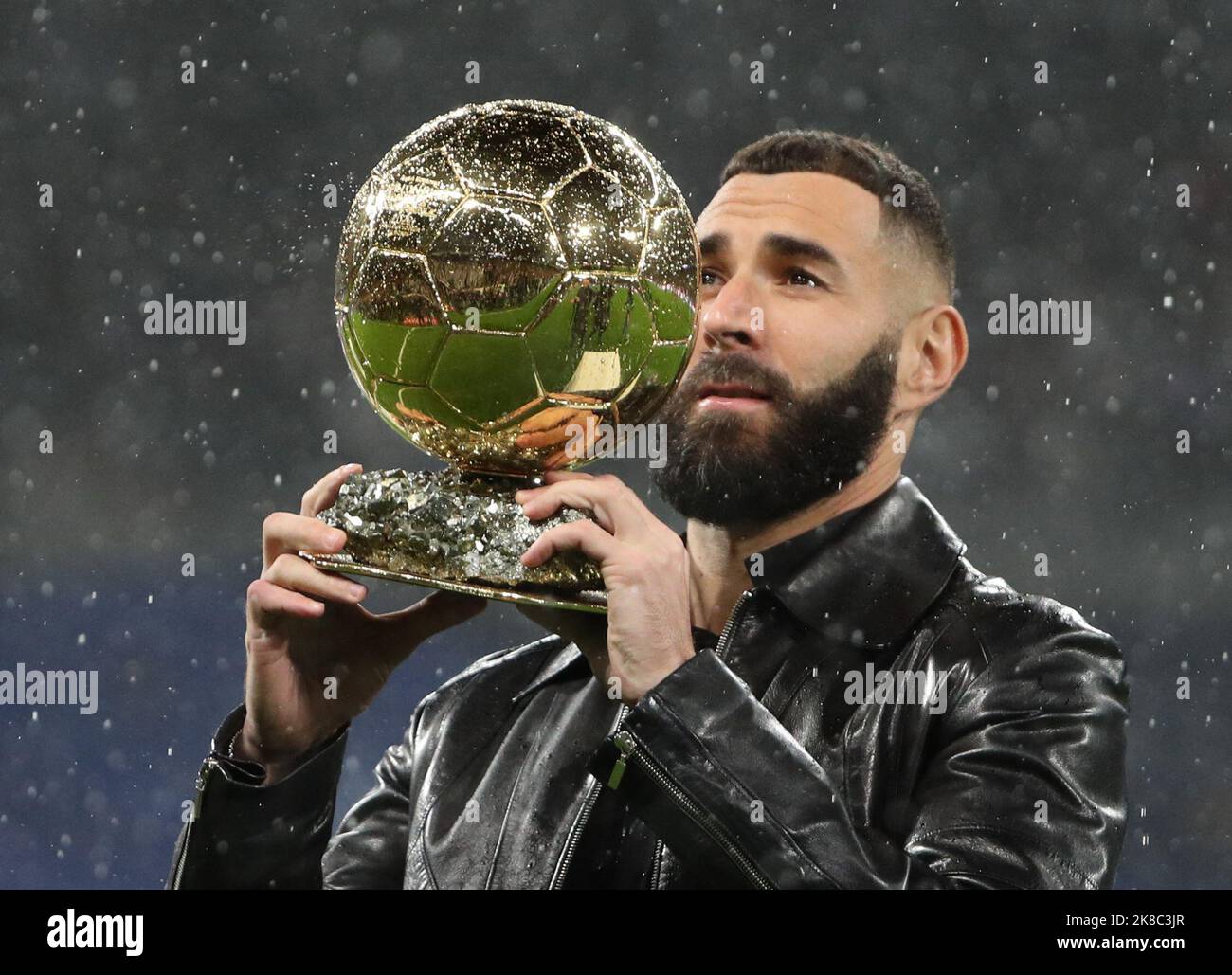 Karim benzema ballon d'or hi-res stock photography and images - Alamy