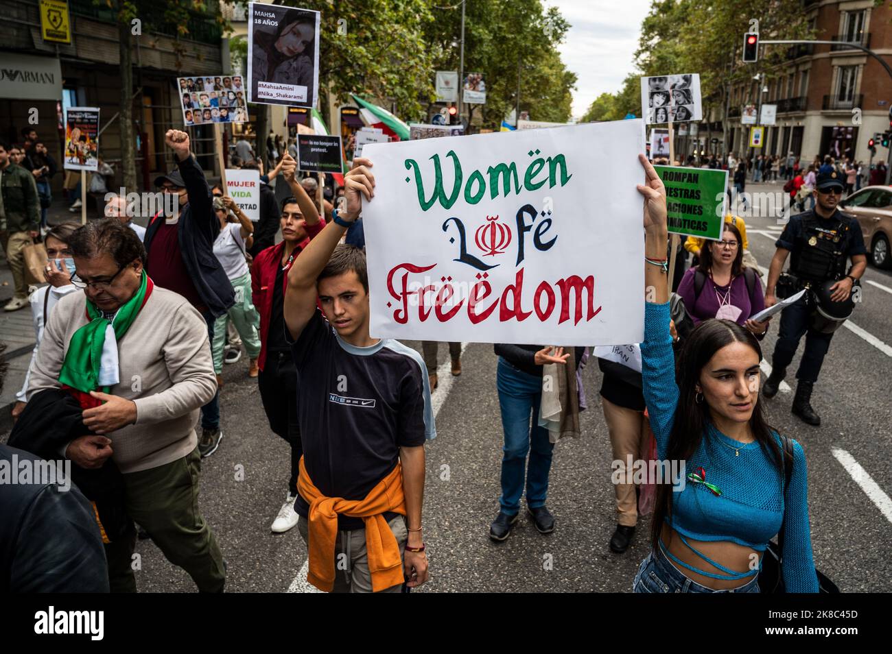 Mahsa amini protest in tehran 2022 hi-res stock photography and images ...