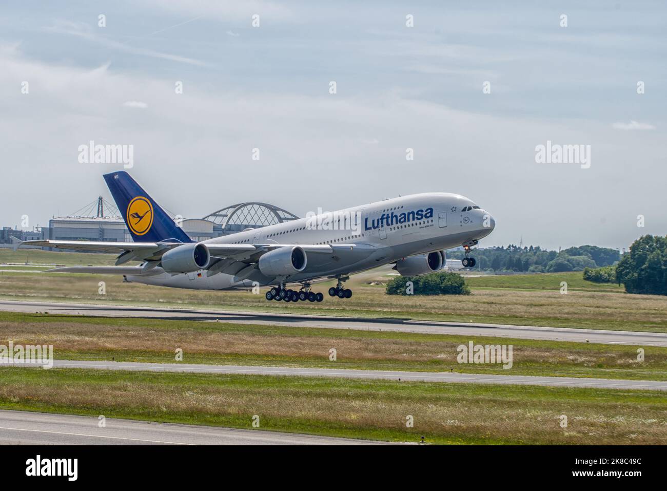 Hamburg HAM Fuhlsbuettel Helmut-Schmidt-Airport Airbus A380 Take off ...
