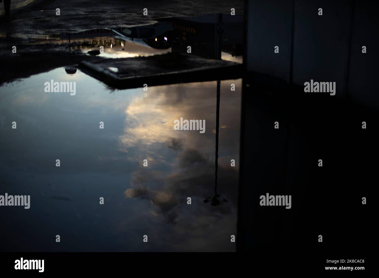 Black mud hi-res stock photography and images - Alamy