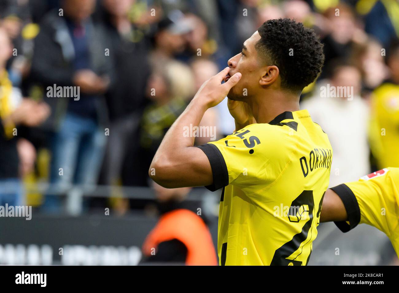 Jude bellingham 2022 october hi-res stock photography and images - Alamy