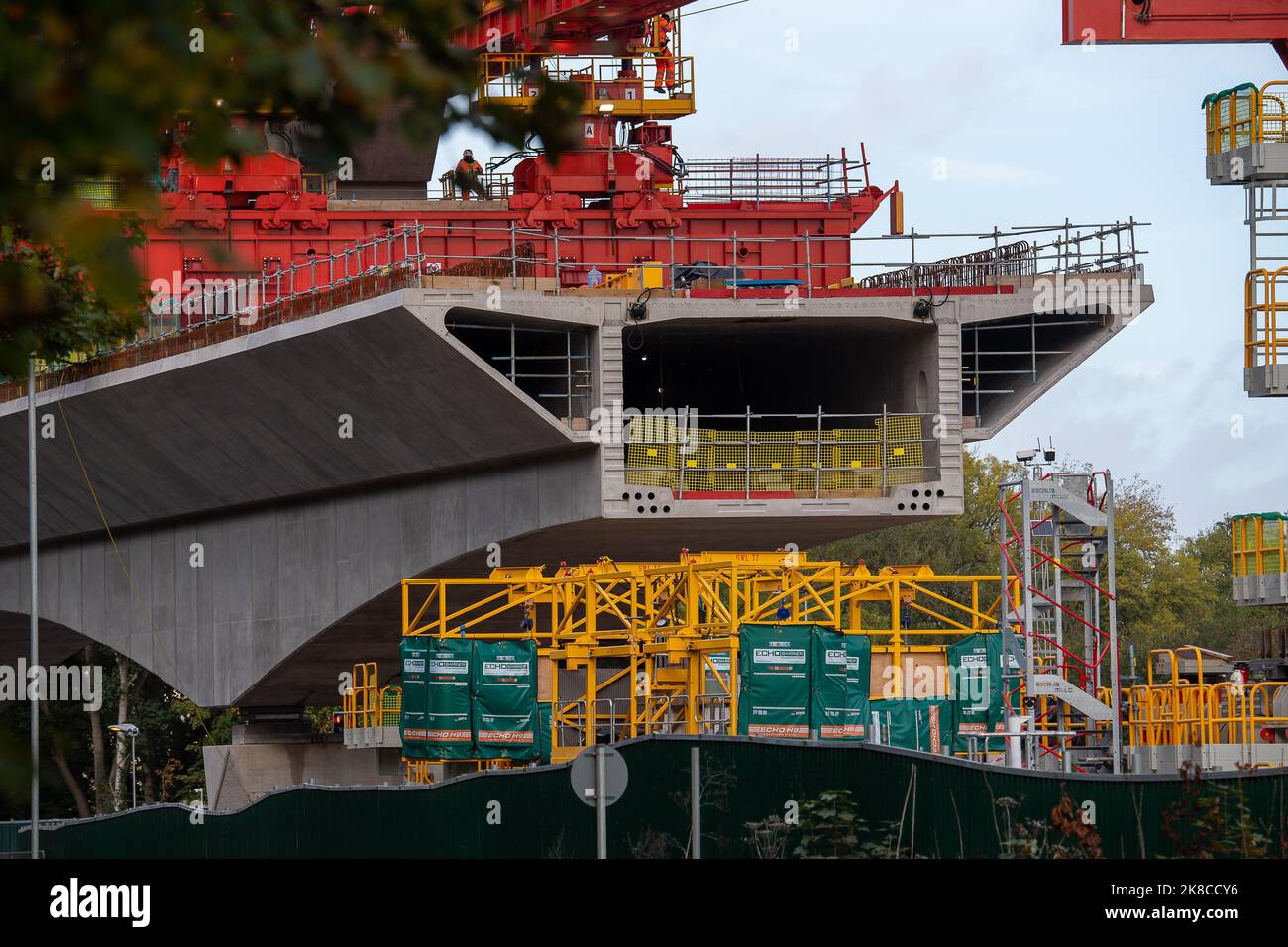 Denham, UK. 22nd October, 2022. The HS2 High Speed Rail Colne Valley ...