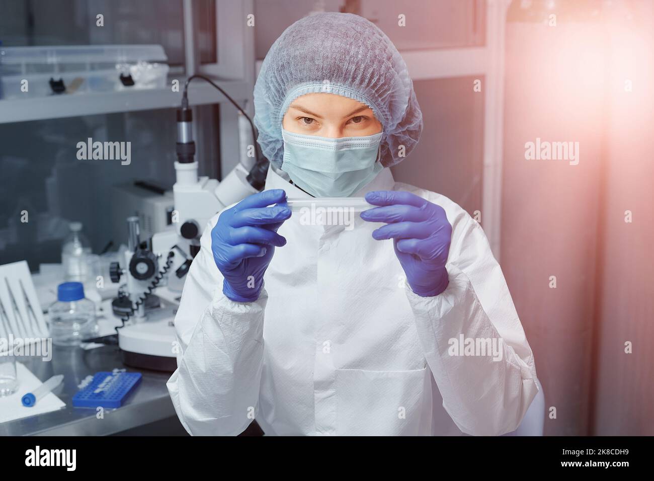 Nurse science hi-res stock photography and images - Alamy