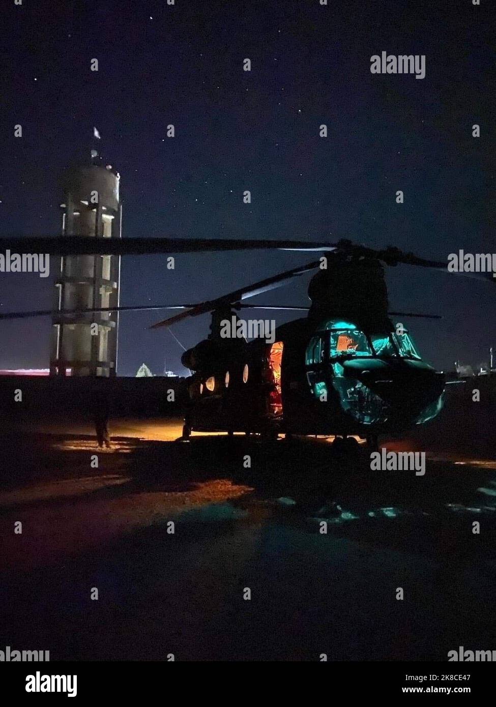 U.S. Army aircrews of Bravo Company, 2nd Battalion, 149th Aviation ...