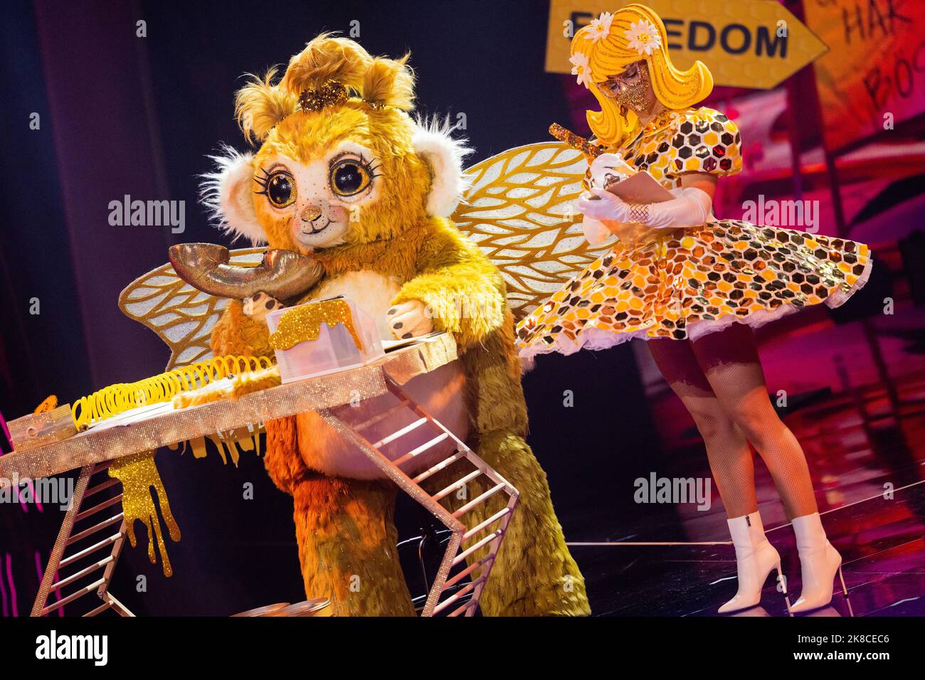 Cologne, Germany. 22nd Oct, 2022. The character "Goldi" is on stage in ...