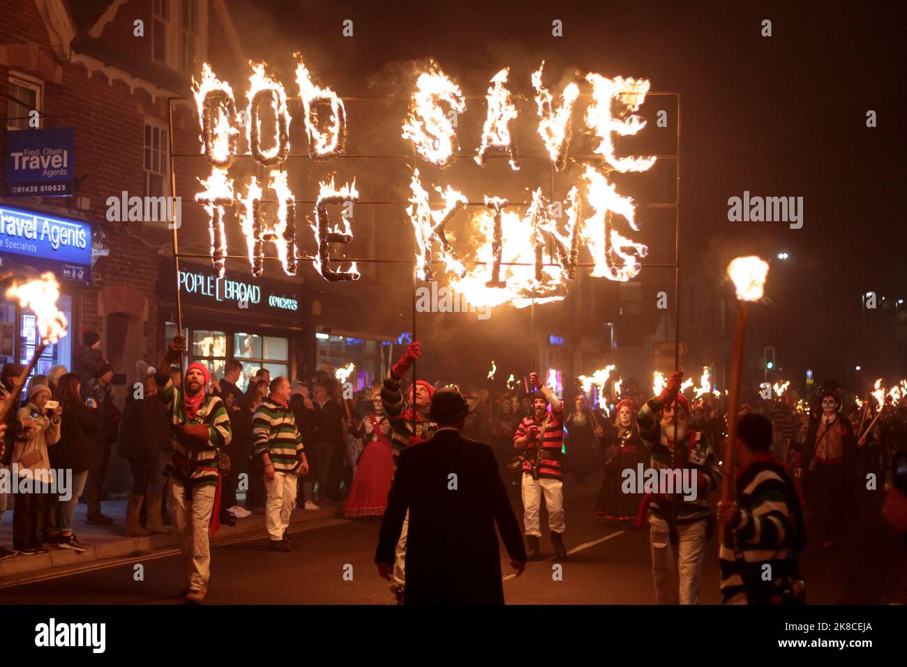 Heathfield, UK. 22nd Oct 2022. Heathfield town held its annual bonfire ...