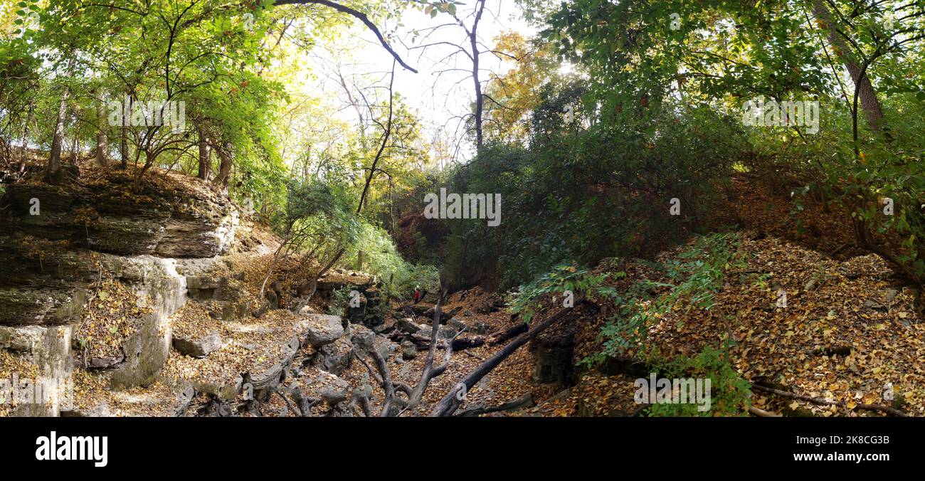 Indian Village Canyon in Fall, Columbus, Ohio Stock Photo - Alamy