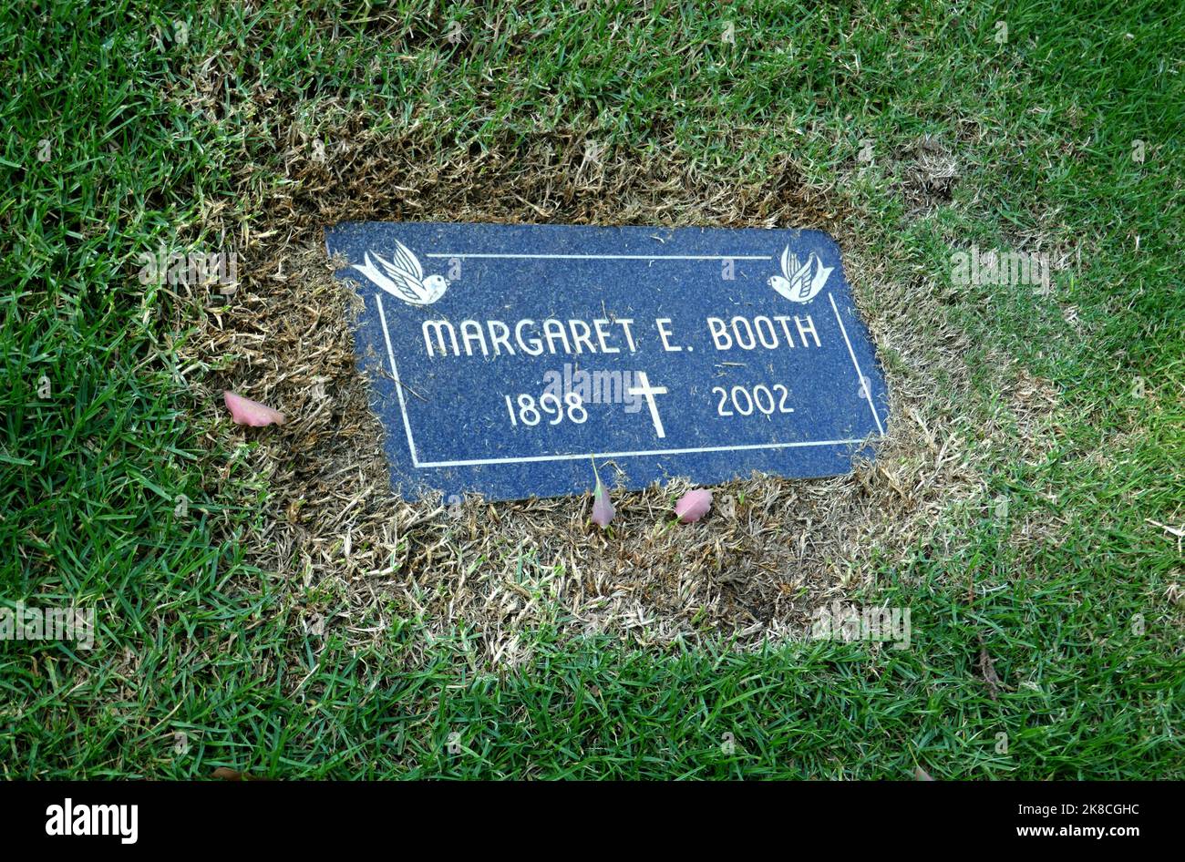 Inglewood, California, USA 19th October 2022 Actor Elmer Booth's Grave and Margaret Booth's ...