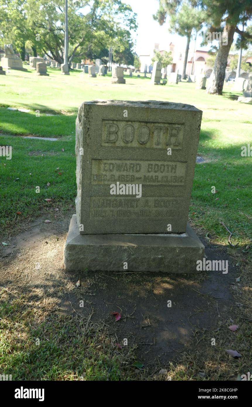 Inglewood, California, USA 19th October 2022 Actor Elmer Booth's Grave ...
