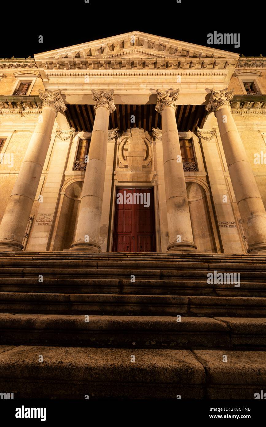 Pórtico del palacio de Anaya Stock Photo - Alamy