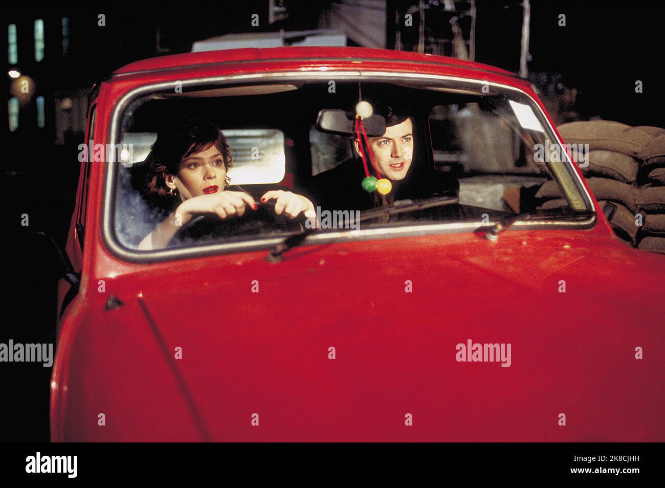 Anna Friel & Barry Mcevoy Film: An Everlasting Piece (USA 2000 ...