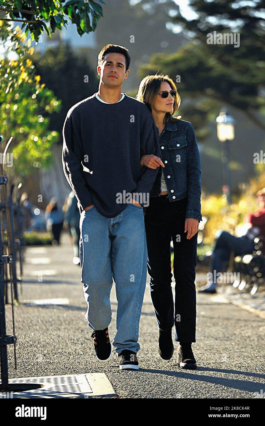 Freddie Prinze Jr & Claire Forlani Film: Boys And Girls (2000 ...