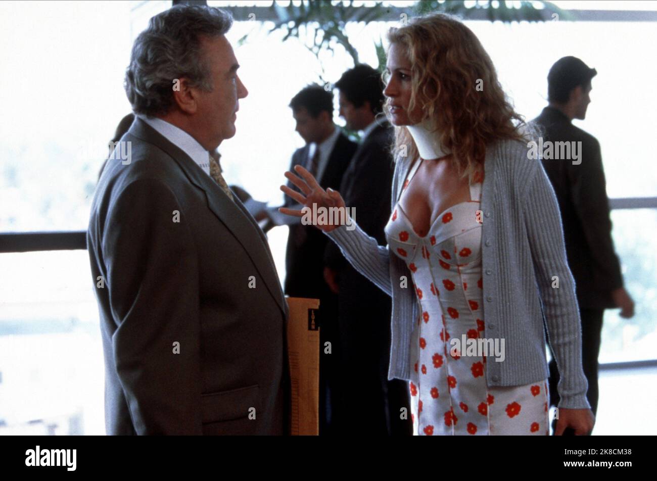 Albert Finney & Julia Roberts Film: Erin Brockovich (USA 2000) Characters: Ed Masry & Erin ...