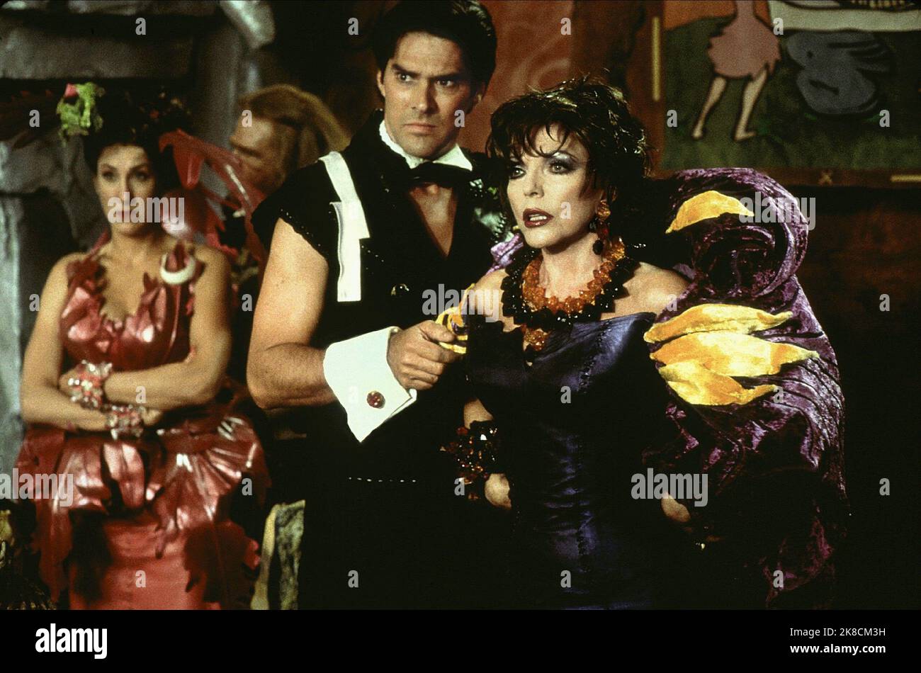 Thomas Gibson & Joan Collins Film: The Flintstones In Viva Rock Vegas ...