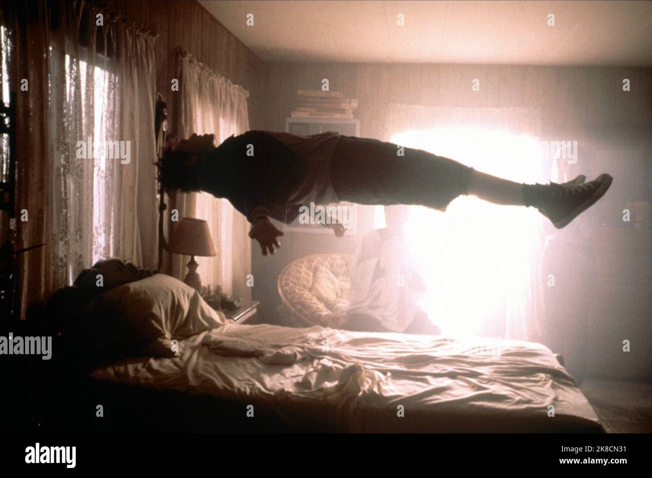 Winona Ryder Film: Lost Souls (USA 2000) Characters: Maya Larkin ...