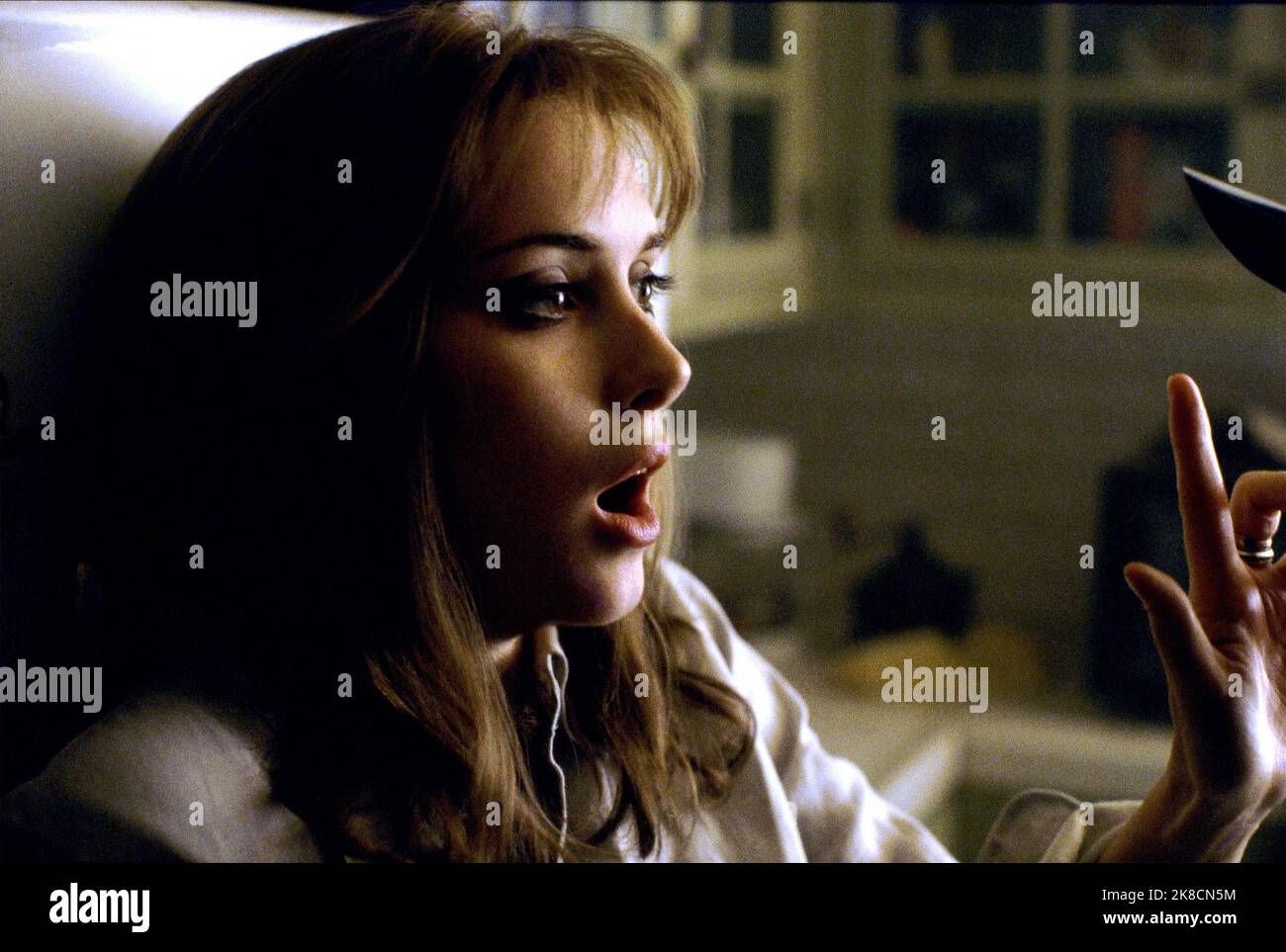 Winona Ryder Film: Lost Souls (USA 2000) Characters: Maya Larkin ...