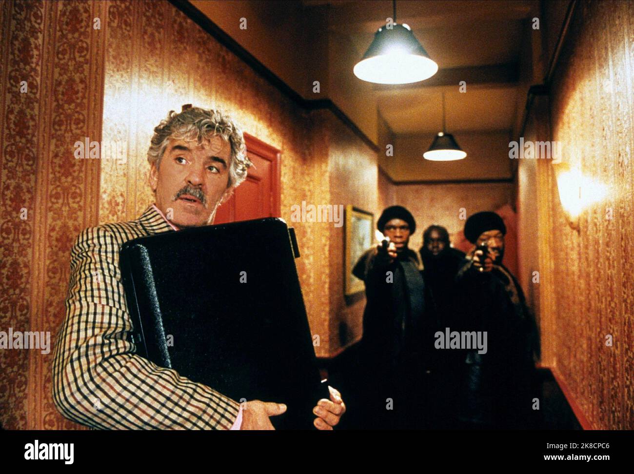 Dennis Farina & Ade Film: Snatch. (UK/USA 2000) Characters: Avi,,Tyrone ...