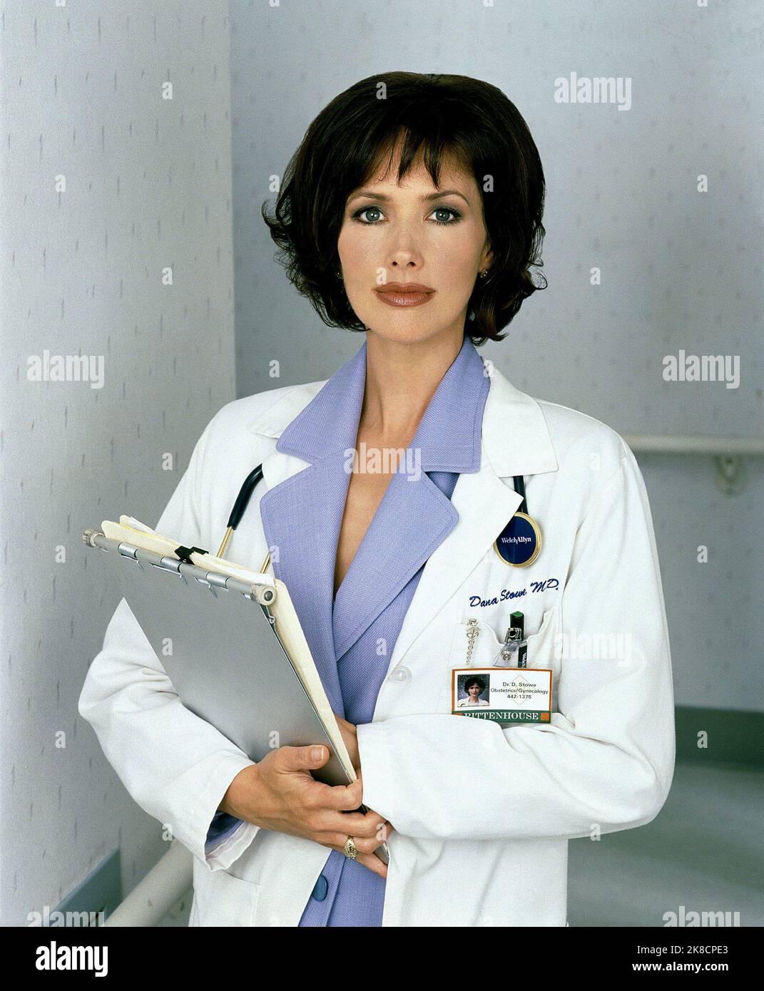 Janine Turner Television: Strong Medicine (2000) Characters: Dr. Dana ...