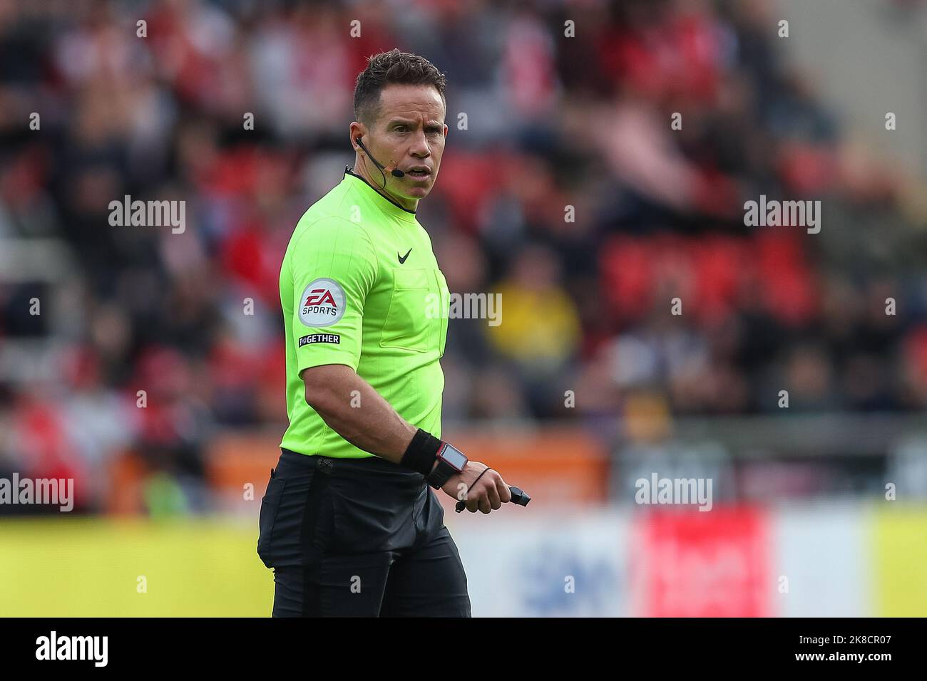 Steve martin referee hi-res stock photography and images - Alamy