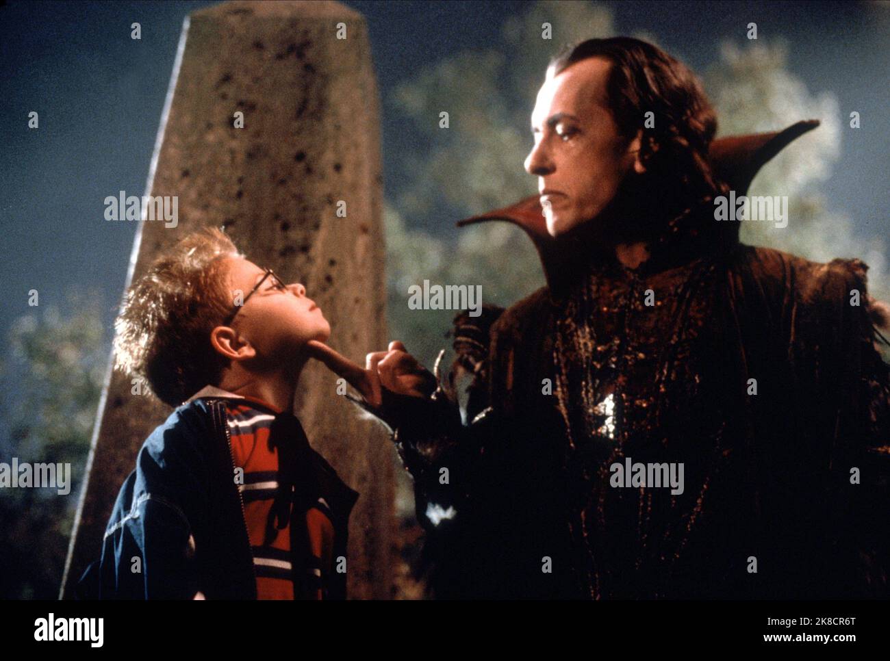Jonathan Lipnicki & Richard E. Grant Film: The Little Vampire (USA/DE ...