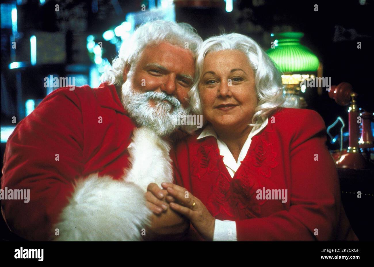 John B. Lowe & Susan Ruttan Film: The Ultimate Christmas Present (2000 ...