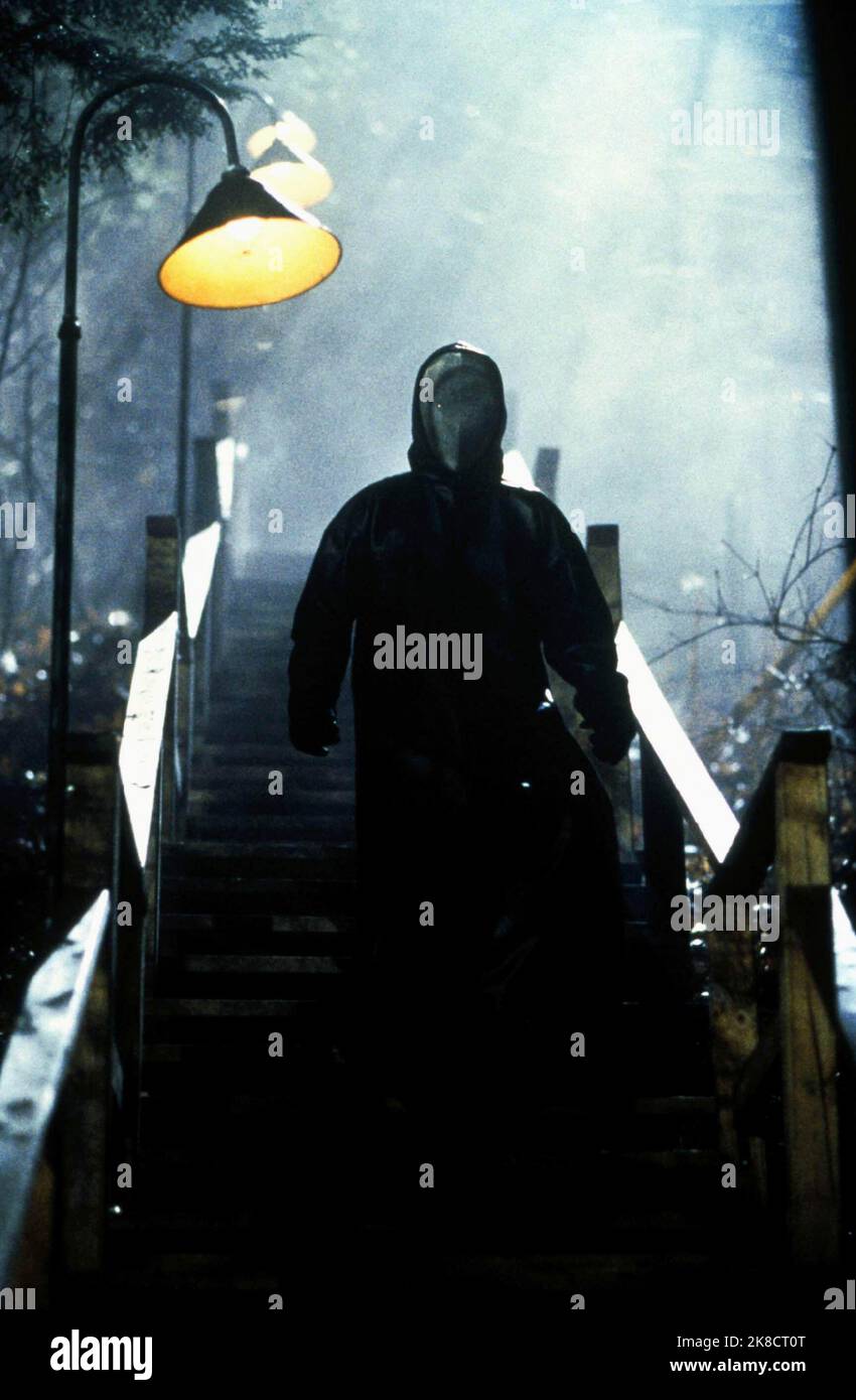 Masked Killer Film: Urban Legends 2: Final Cut (2000) Director: John ...