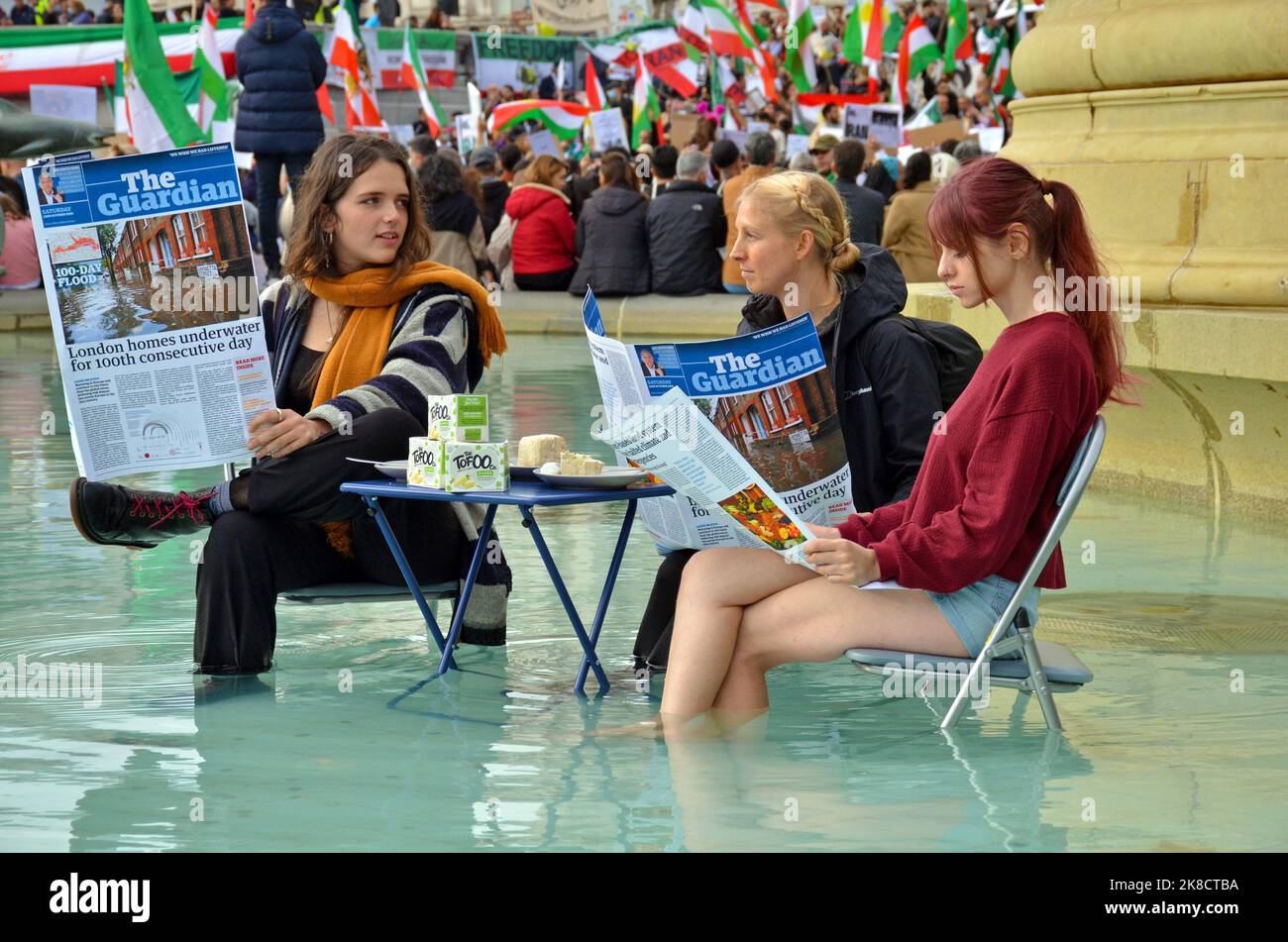 London, UK. 22nd Oct, 2022. Animal Rebellion protest on folding chairs ...