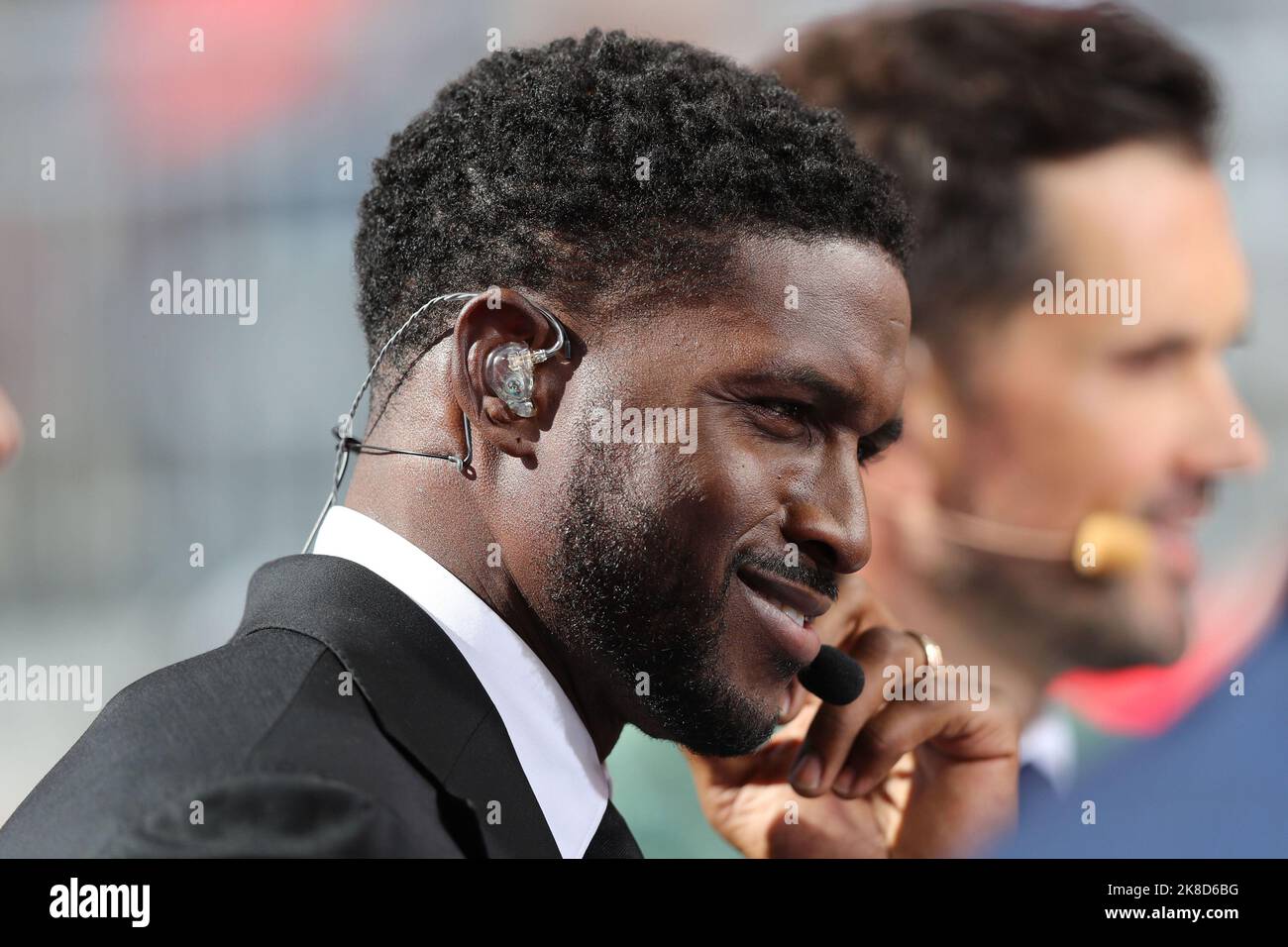 Columbus, United States. 22nd Oct, 2022. Reggie Bush speaks on the set ...