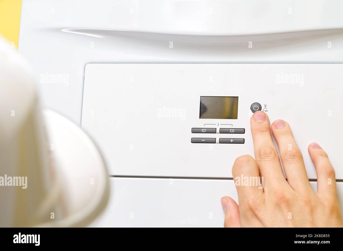 Setting up and servicing by a service department. Adjustment of gas ...