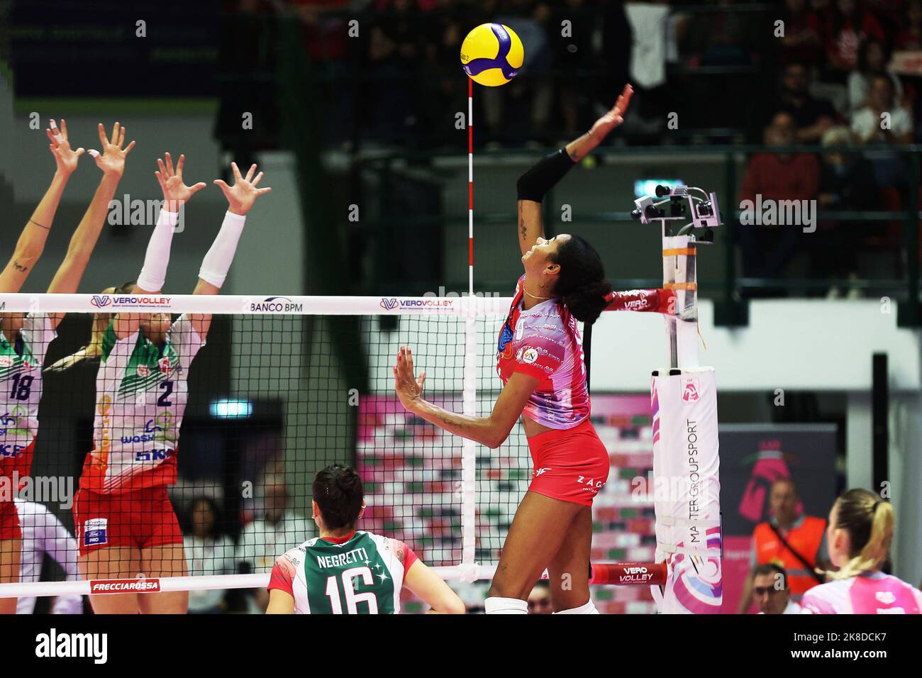 Jordan thompson volleyball hi-res stock photography and images - Alamy