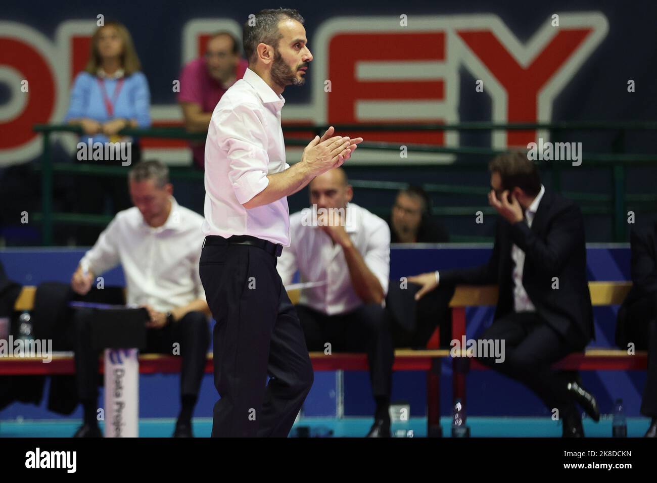 Head coach Marco Gaspari (Vero Volley Milano) during Vero Volley Milano ...