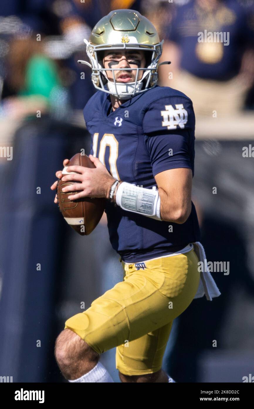 South Bend, Indiana, USA. 22nd Oct, 2022. Notre Dame quarterback Drew ...