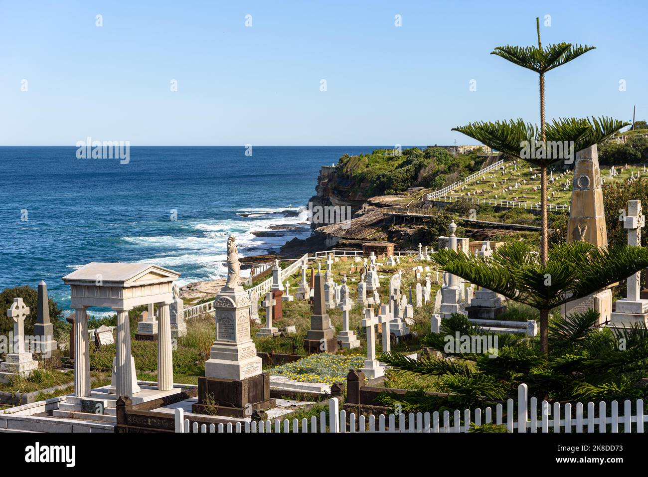 Tombstones at Waverley Cemetery overlooking the Pacific Ocean in Bronte ...